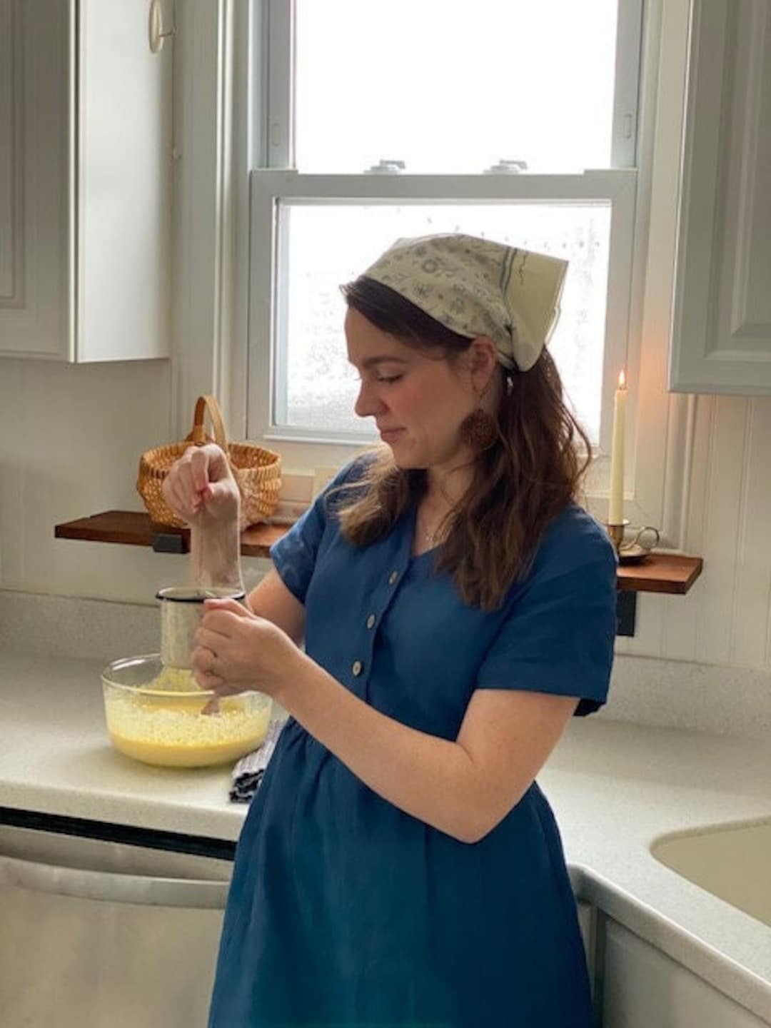 Comfortable V-neck Linen Dress With Short Sleeves and Tie-back Detail ...