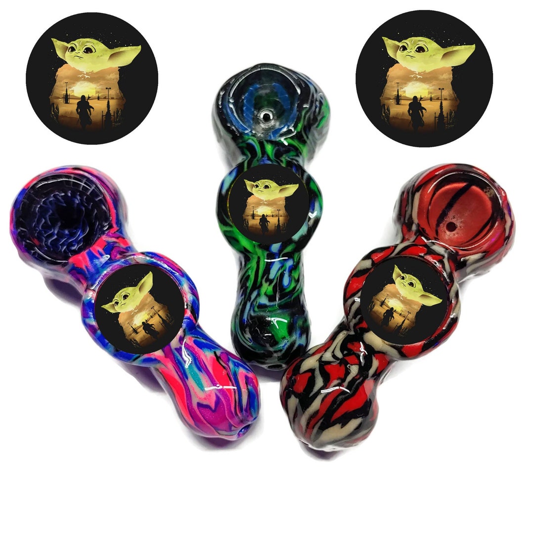 Custom Baby Yoda Mandalorian Silhouette, Glass Smoking Pipe, Girly ...