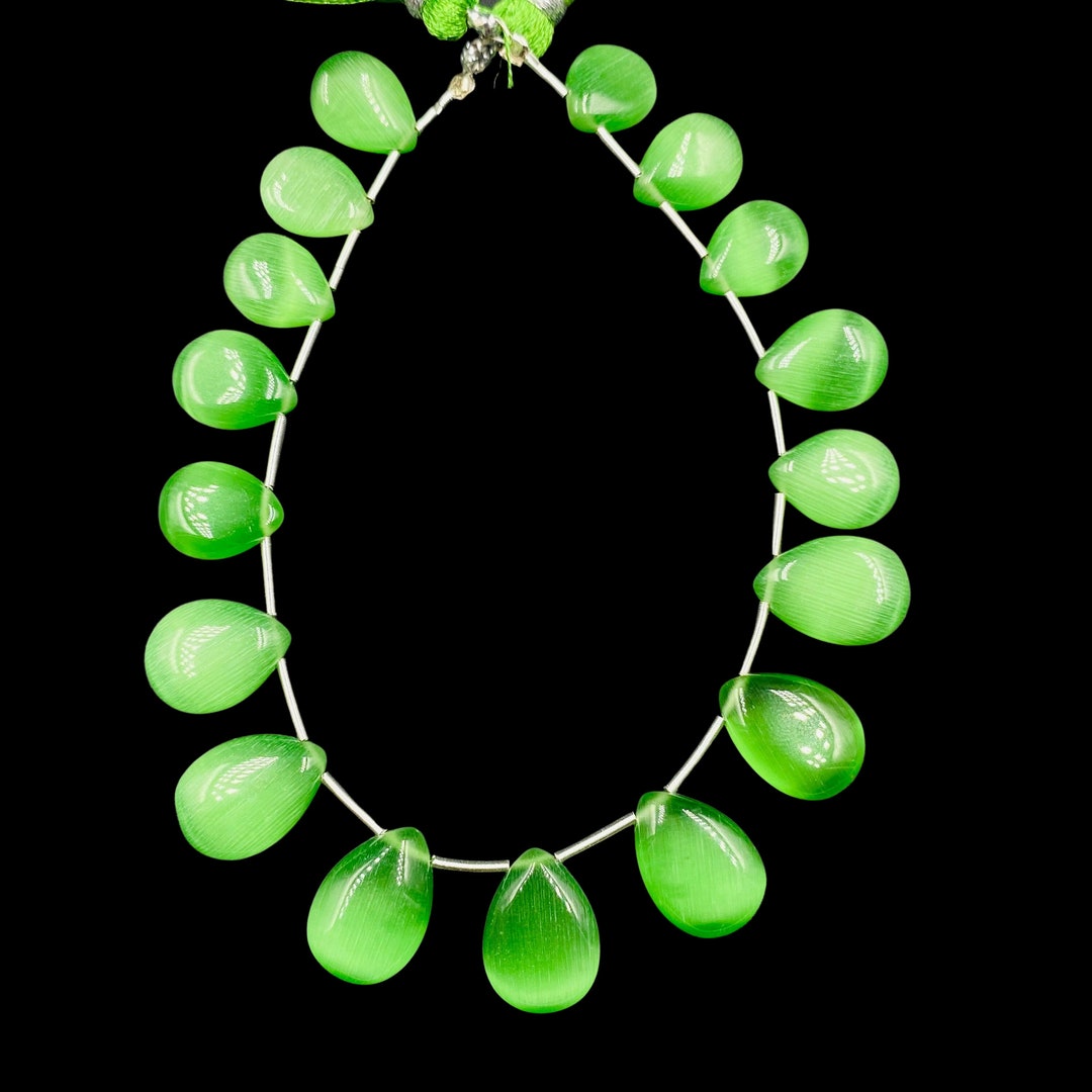 Monalisa Green Smooth Pear Shape Gemstone Briolette, Side Drilled ...