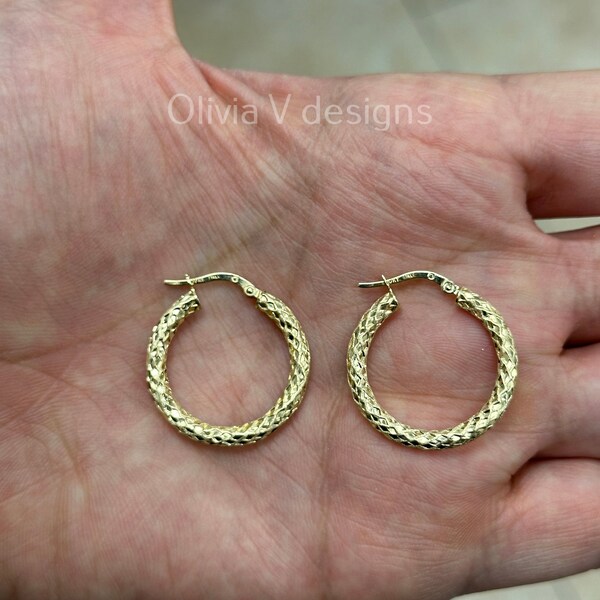 10k Gold Textured Hoop Earrings - Etsy