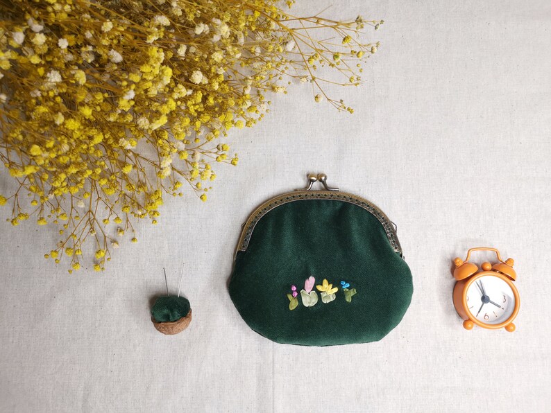 Velvet Coin Purse | Ribbon Embroidery | Green Clasp Purse | Card Holder ...