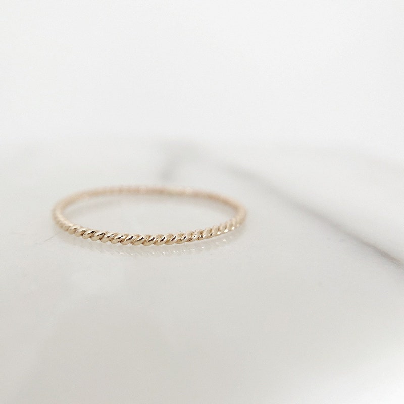 Thin Gold Ring - Etsy