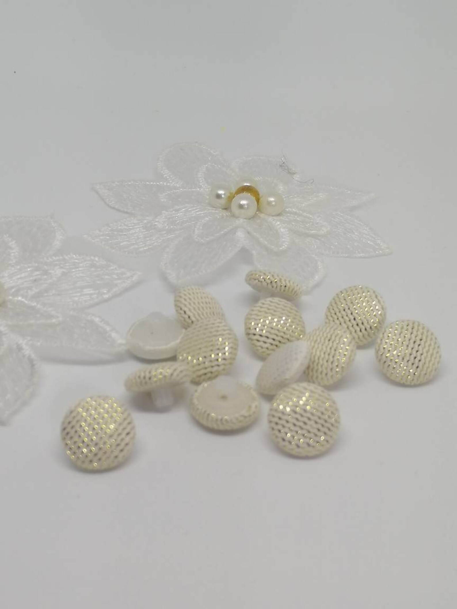 Wedding Gold Buttons, Buttons Chameleon, Buttons Covered in Shiny ...