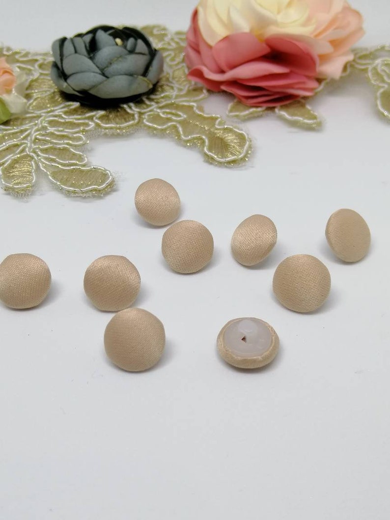 Bridal buttons fabric covered buttons cream satin Cream satin | Etsy