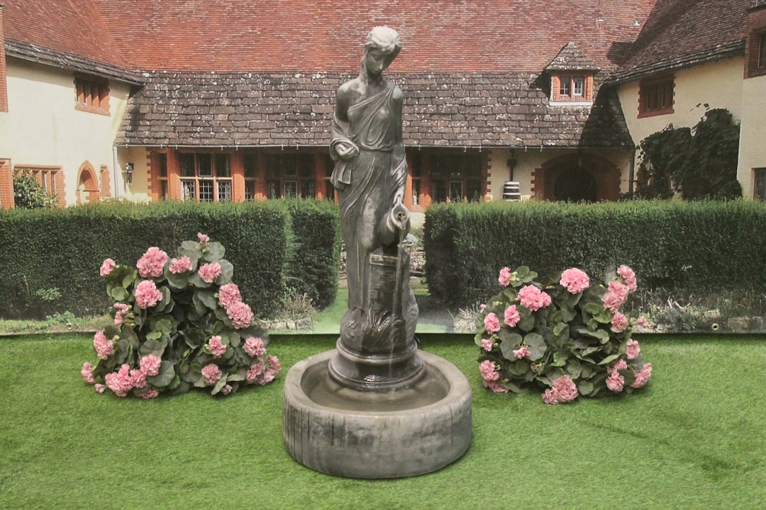 Jug Pouring Water Lady Statue Solar Pump Garden Feature - Etsy