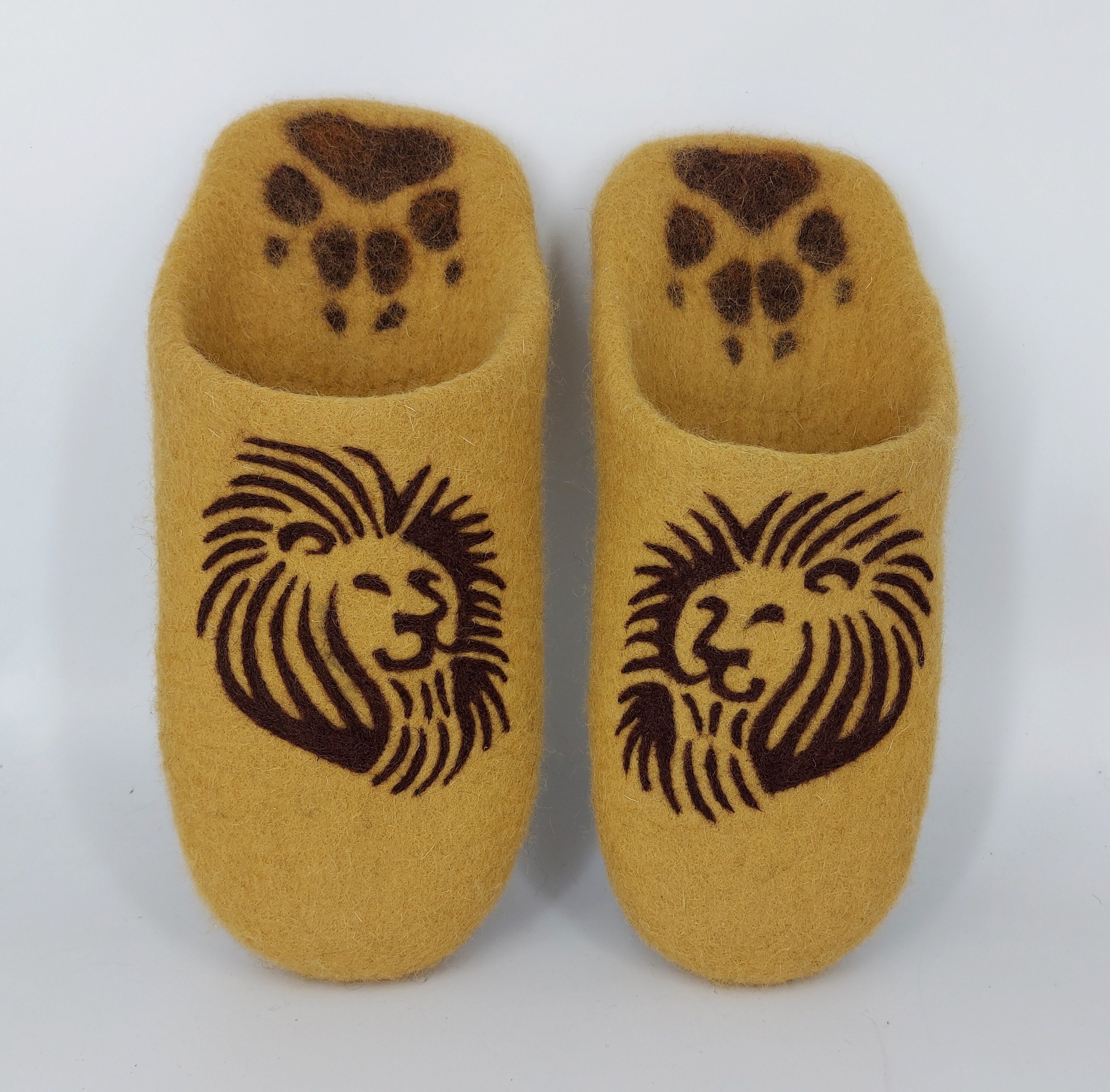 Leo Zodiac Wool Slippers: Handmade Felt Shoes, Custom Size - Etsy