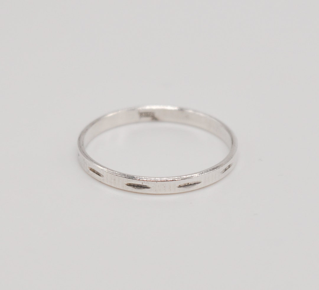 Vintage Minimalist 835 Silver Ring. Size 21 Mm US 11 - Etsy