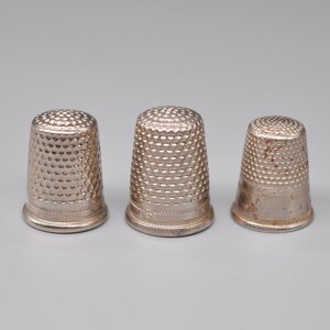 Vintage Metal Thimbles. Set of 3. - Etsy