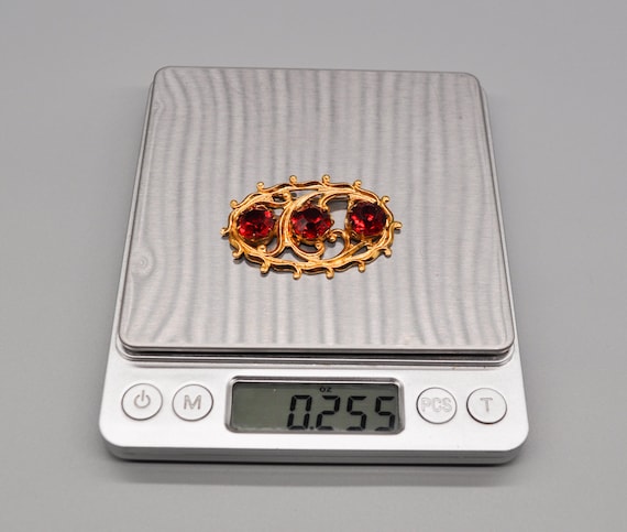 Vintage USSR Soviet Gold Plated Metal Brooch. - Gem