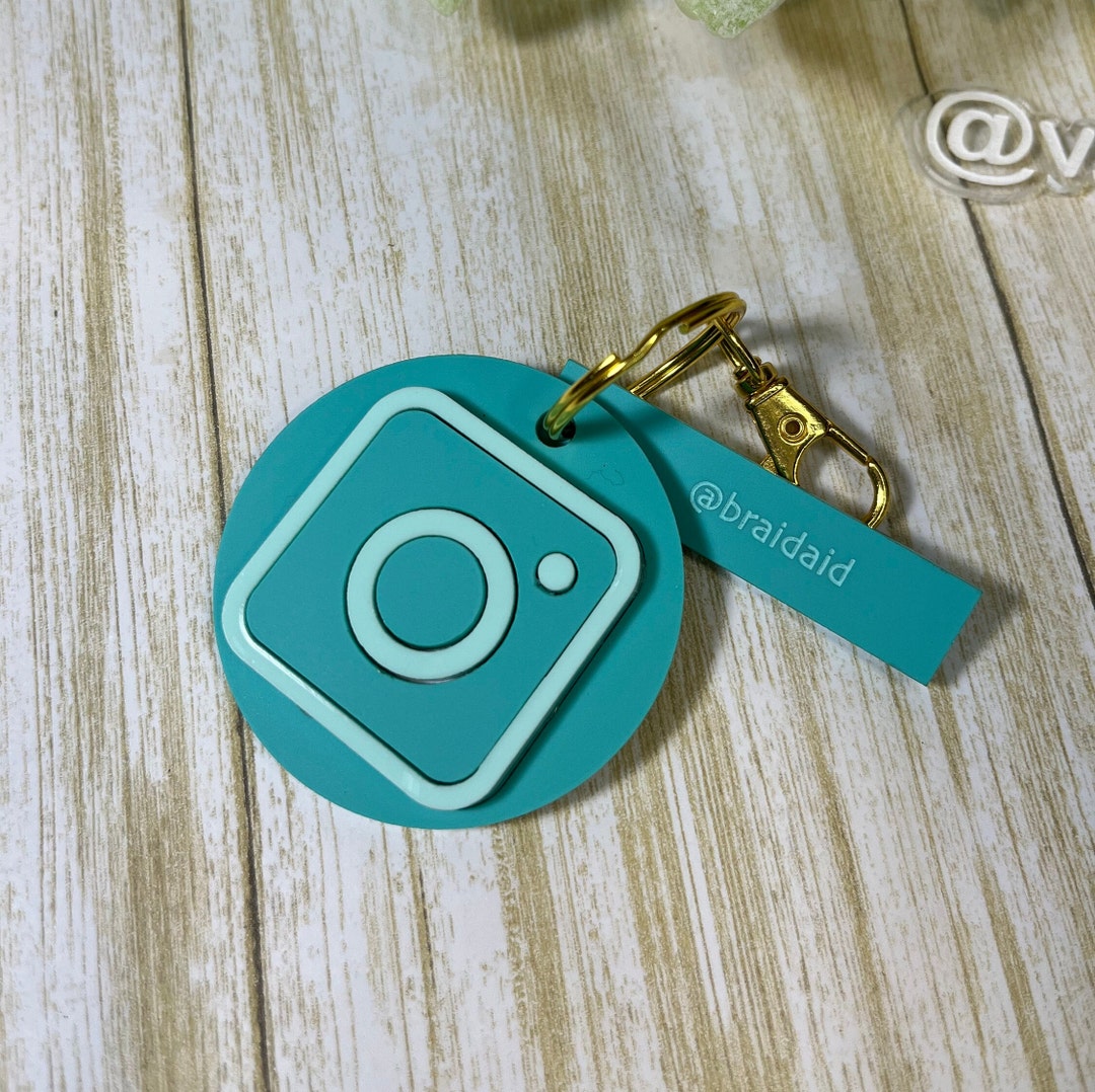 Smart Business Keychain, Instagram Profile Keychain, Scannable Keychain ...