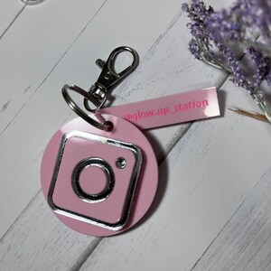 Smart Business Keychain, Instagram Profile Keychain, Scannable Keychain ...