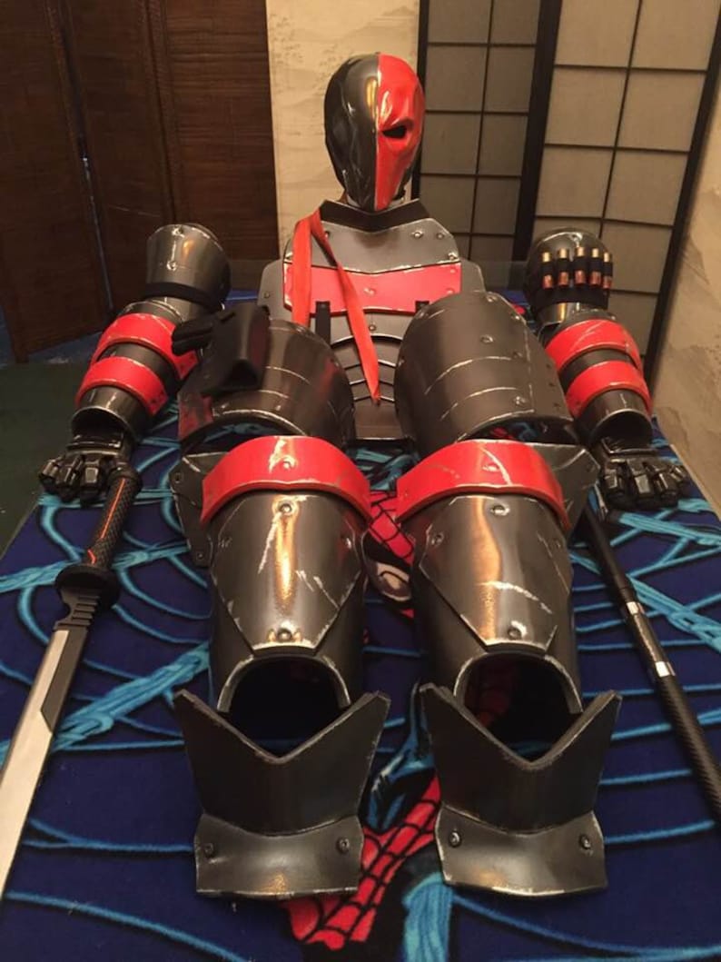 Deathstroke Cosplay Costume Full Armor and Helmet Slade Comics ...