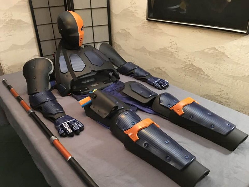 Deathstroke Forearm Armor Blue Carbon Fiber Print. - Etsy
