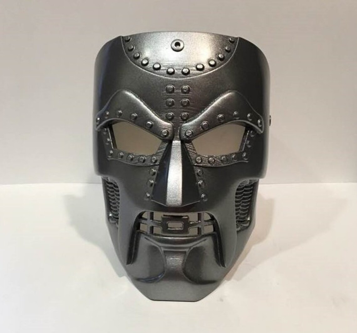 Dr. Doom Mask: Metallic Black Night, Adjustable Straps, Cosplay Costume ...