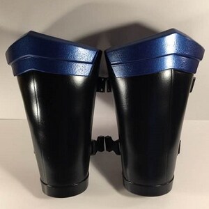 Nightwing Gauntlets Forearm Armor With Adjustable Straps. - Etsy