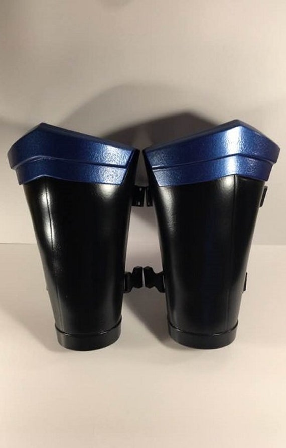 Nightwing Gauntlets