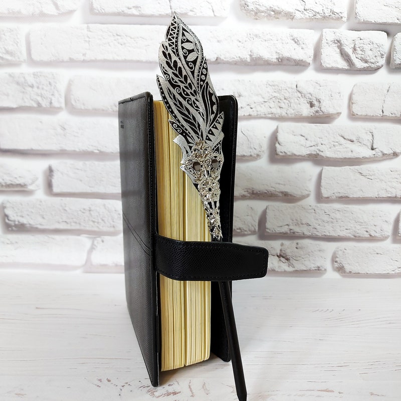 Pencil Drawing of a Women - Etsy