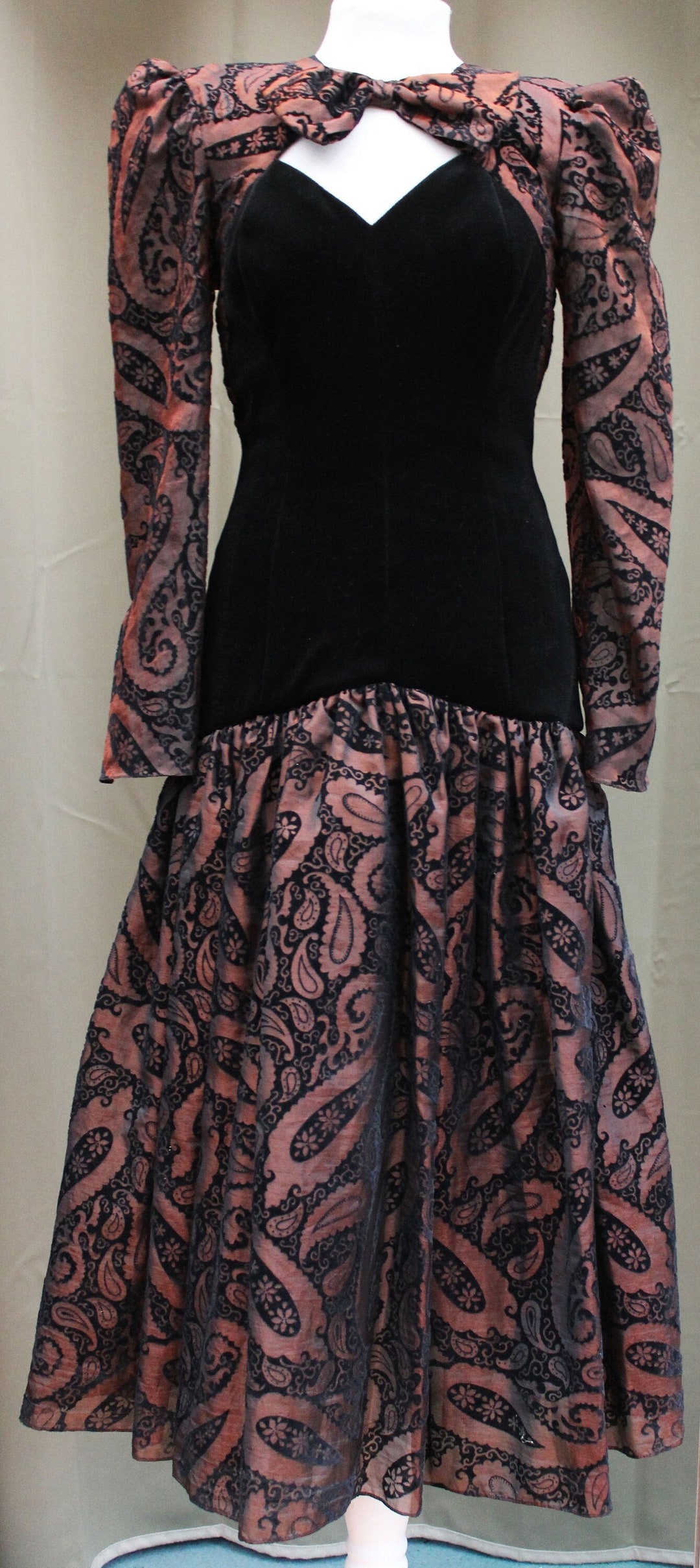 Beautiful Black Velvet Patterned 80s 'big Bow' Dress, Size 6 UK - Etsy