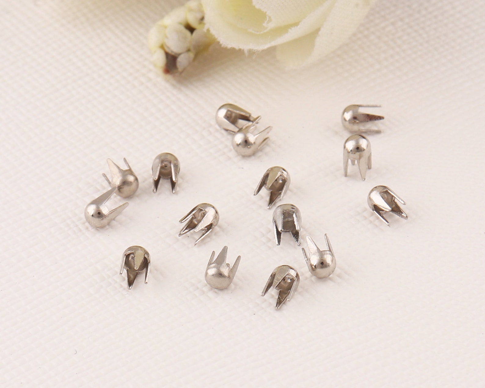 300pcs Metal Studs, 2mm Prong Studs, Rivets Studs, Metal Nailheads ...