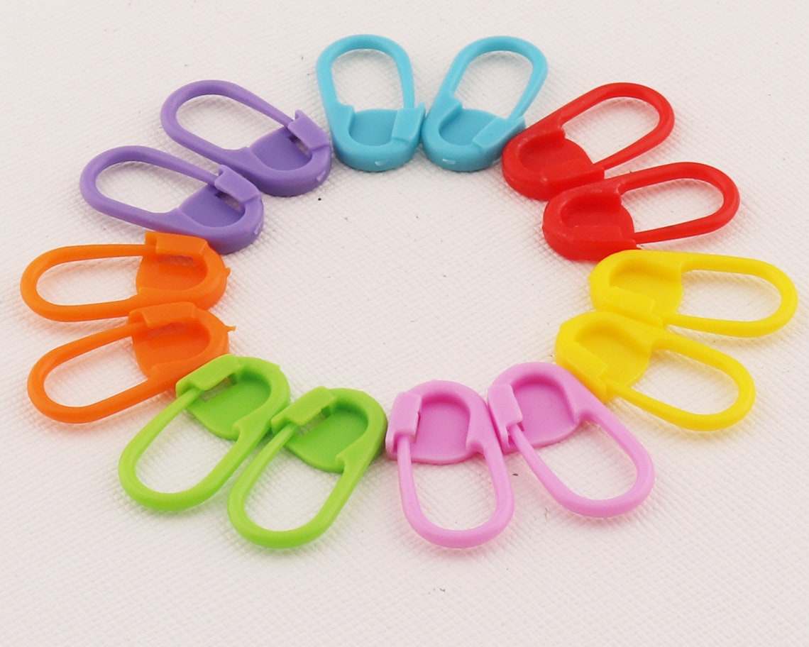 Plastic Safety Pin Markers/locking Stitch Markers/plastic | Etsy