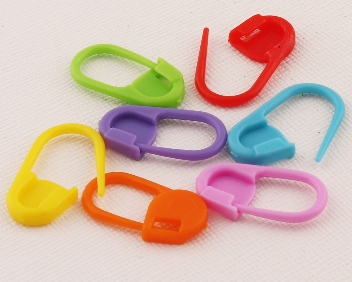 Plastic Safety Pin Markers/locking Stitch Markers/plastic | Etsy