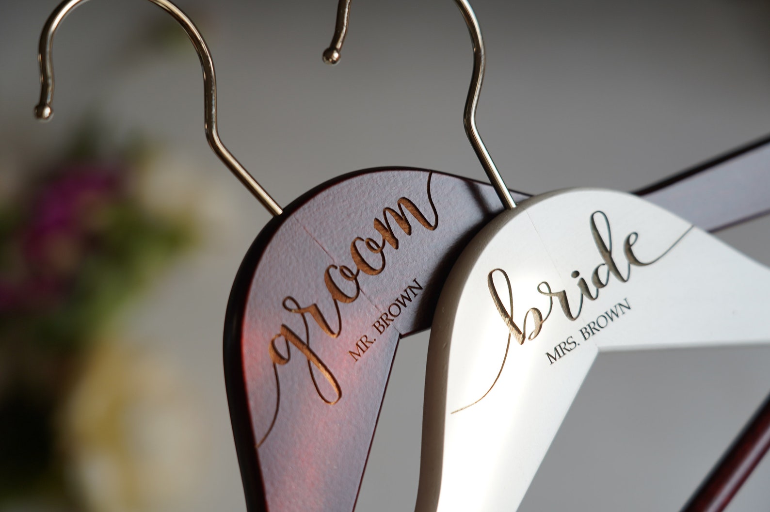 SET of 2 Personalized Hangers Engraved Hangers for Bride & | Etsy
