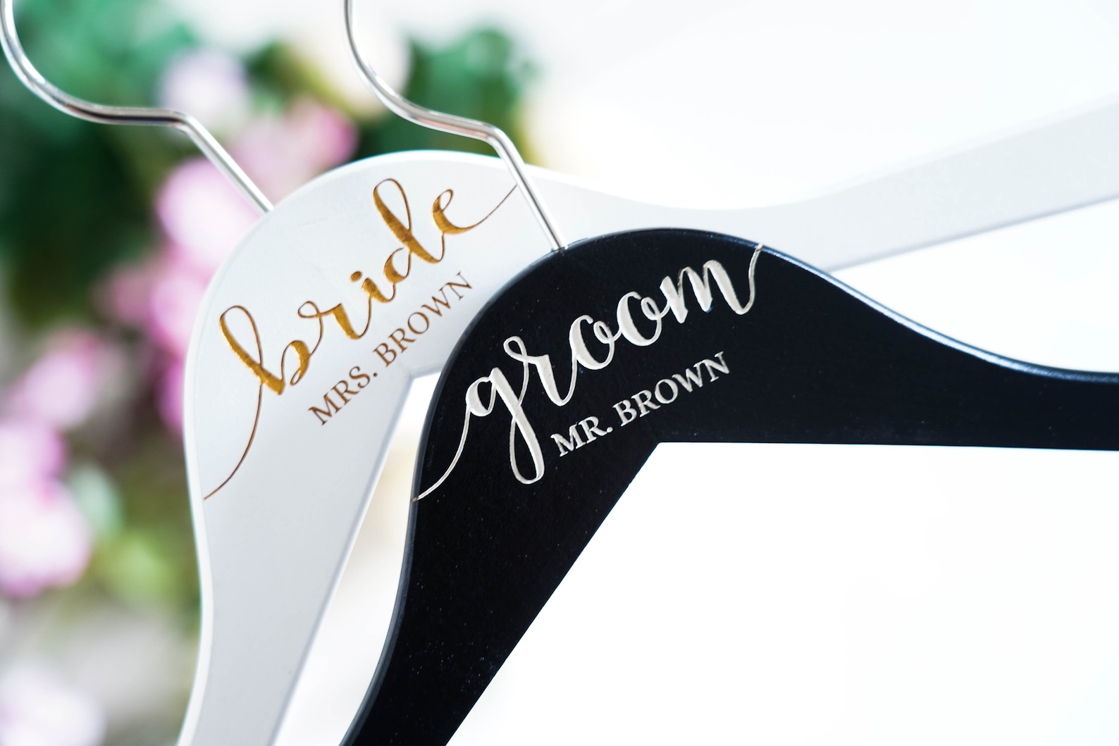 SET of 2 Personalized Hangers Painted Engraved Hangers for - Etsy