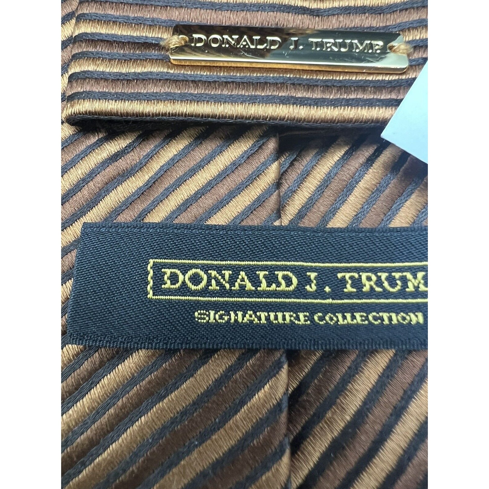 DONALD TRUMP Mens Signature Collection 100% Silk Brown Gold Striped Tie ...