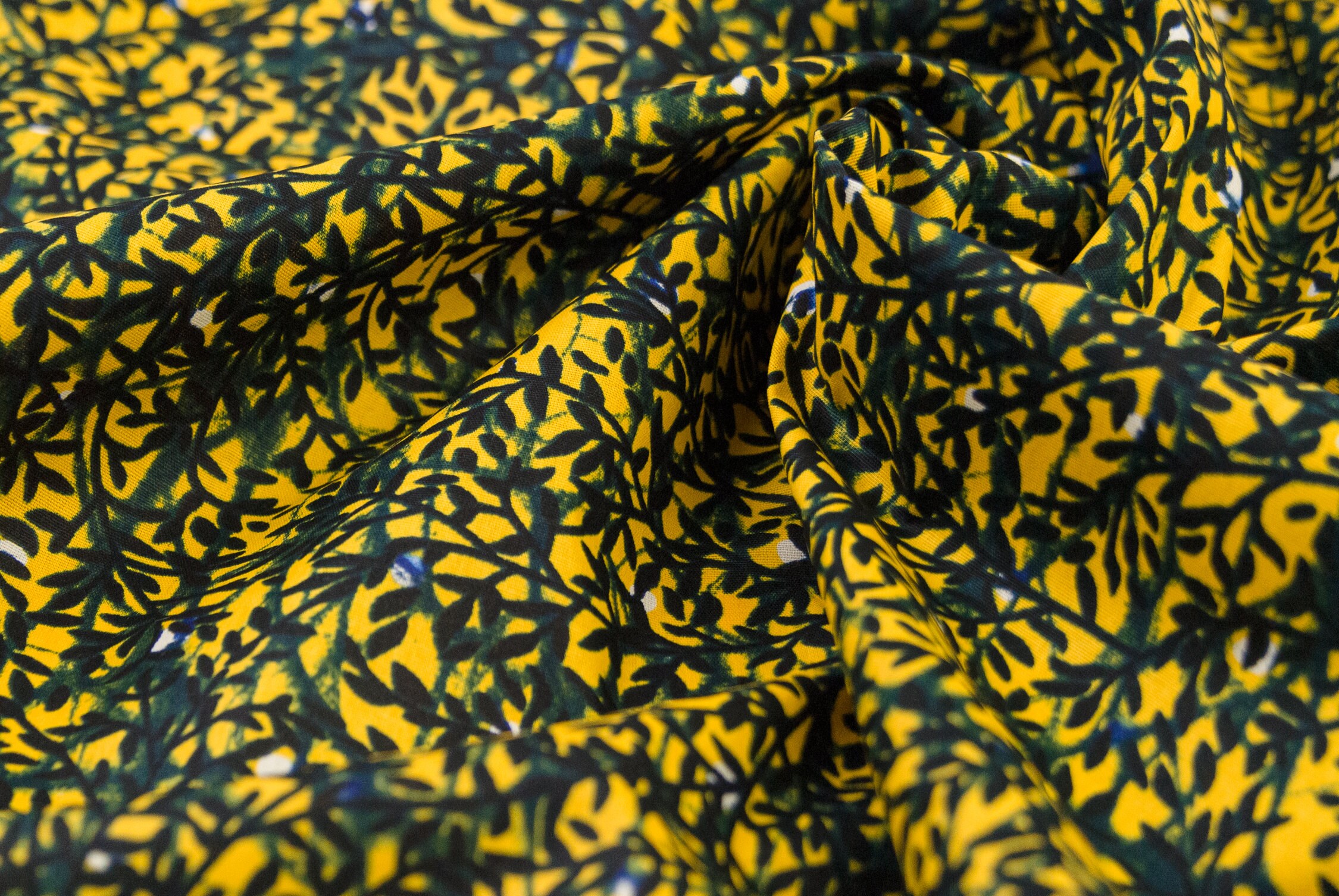 African Botanical Print Fabric, African Wax Fabrics, Wax Fabrics With ...