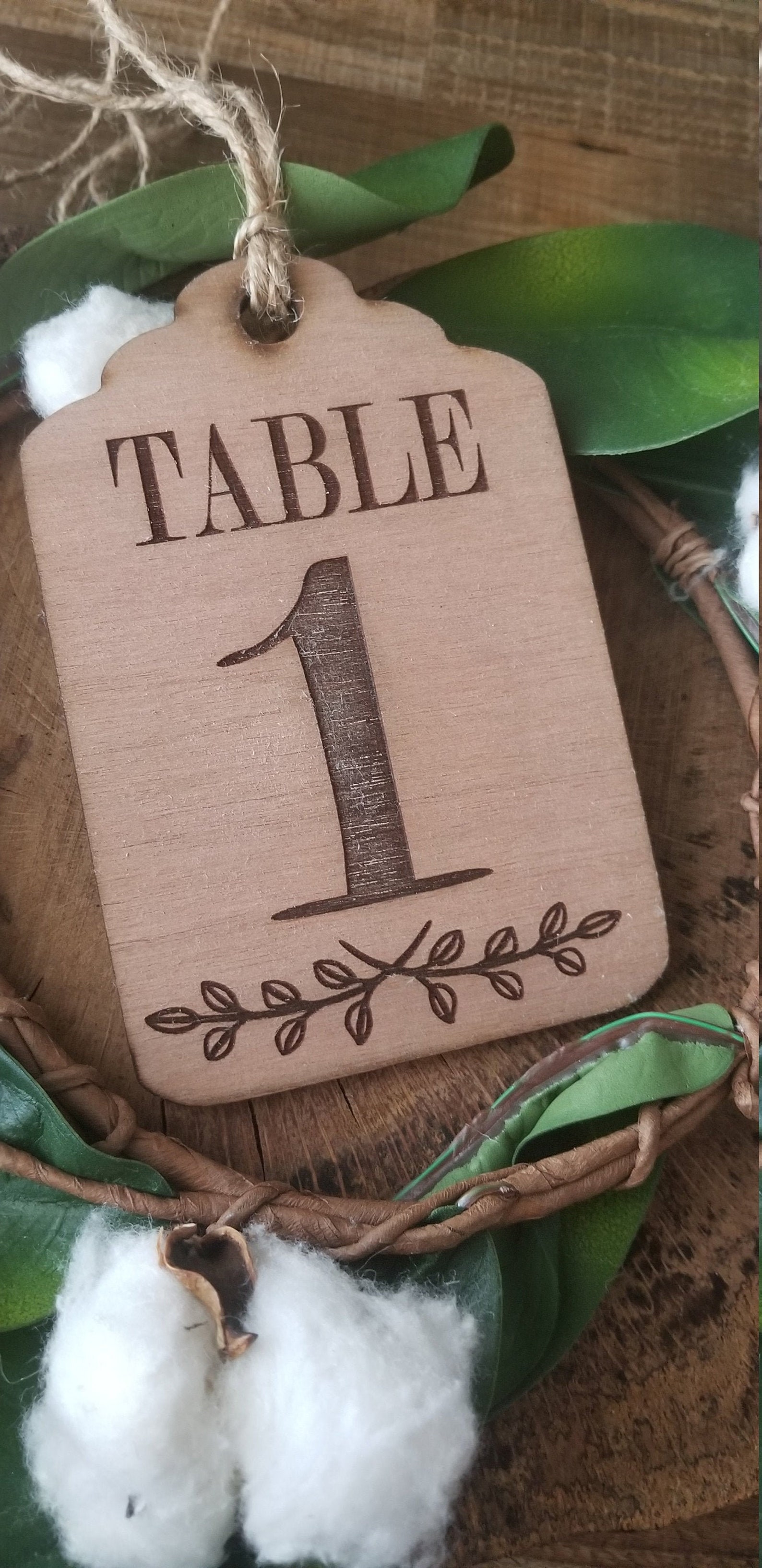 Rustic Wooden Table Number Tag // Farmhouse Style // Wedding - Etsy