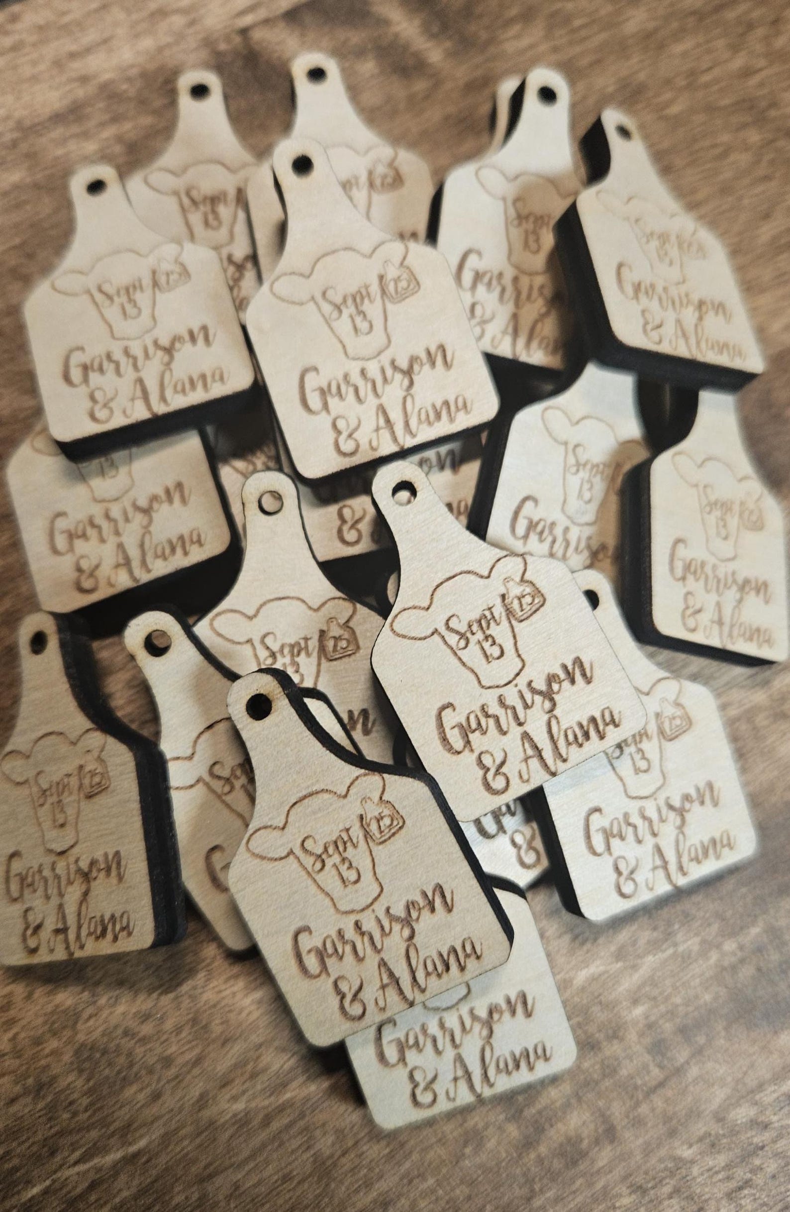 100 Count Wooden Mini Cattle Tag Wedding Pieces - Etsy