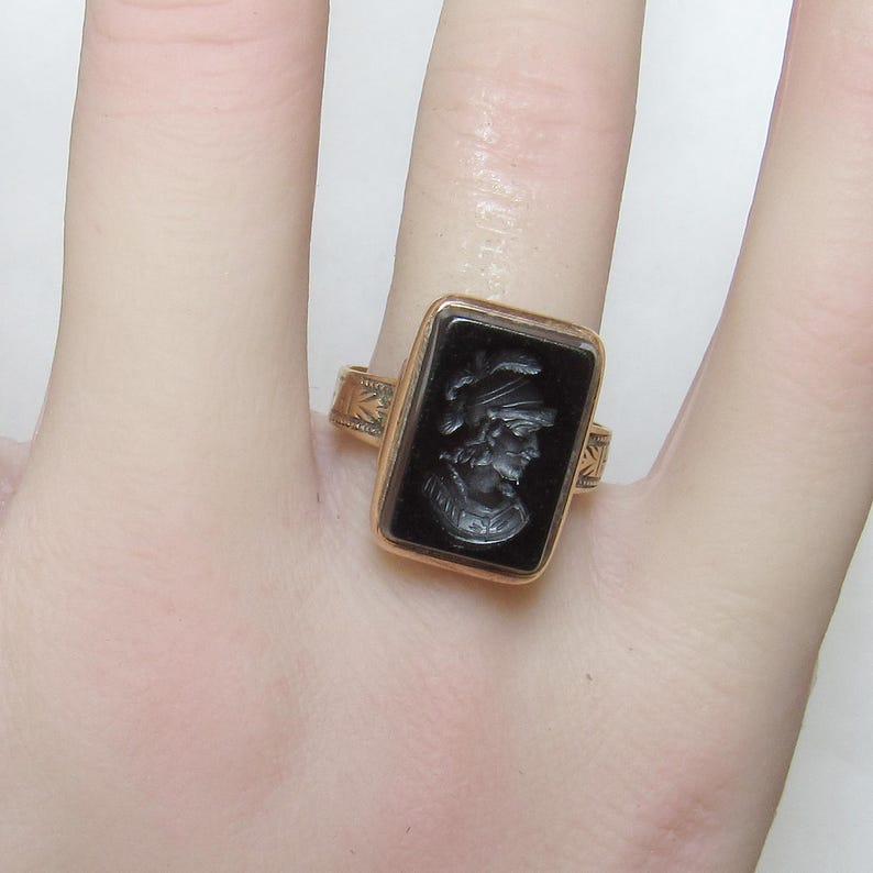 10K Yellow Gold Hand Carved Soldier Coal Black Onyx Intaglio Cameo Ring ...
