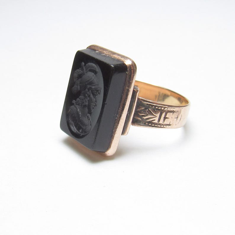 10K Yellow Gold Hand Carved Soldier Coal Black Onyx Intaglio Cameo Ring ...