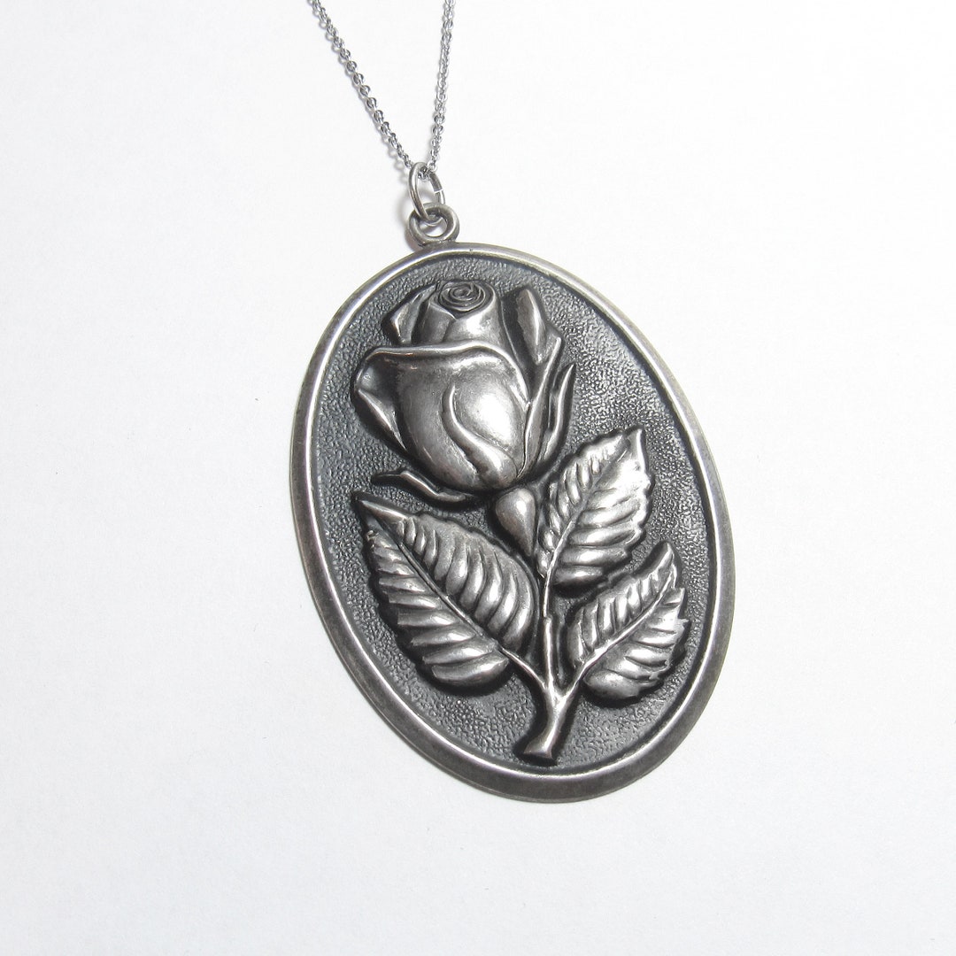Large Sterling Silver Detailed Rose Flower Oval Pendant With Chain ...