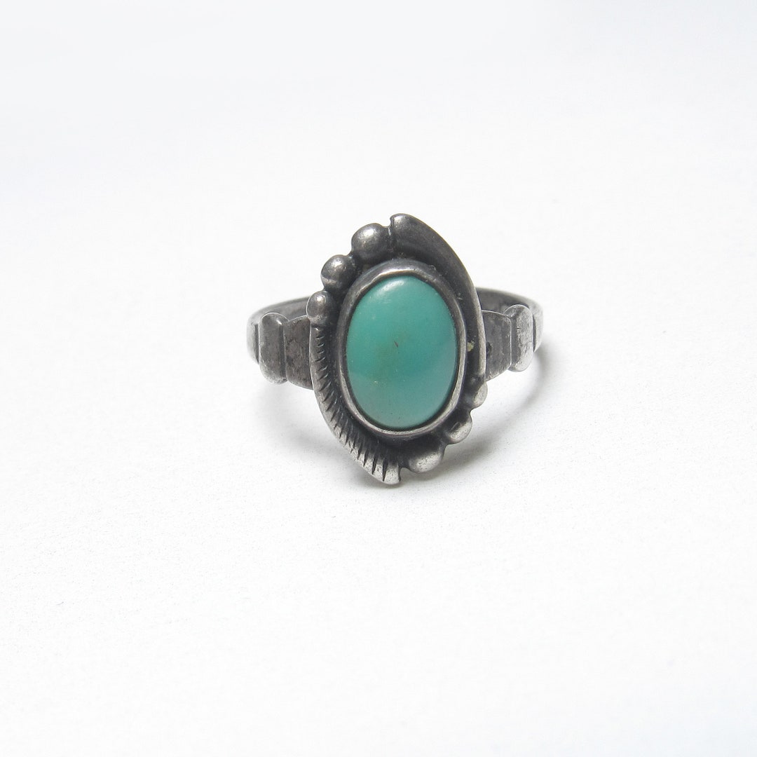 BELL TRADING POST Navajo Sterling Silver 0.85 Ct Natural Blue ...