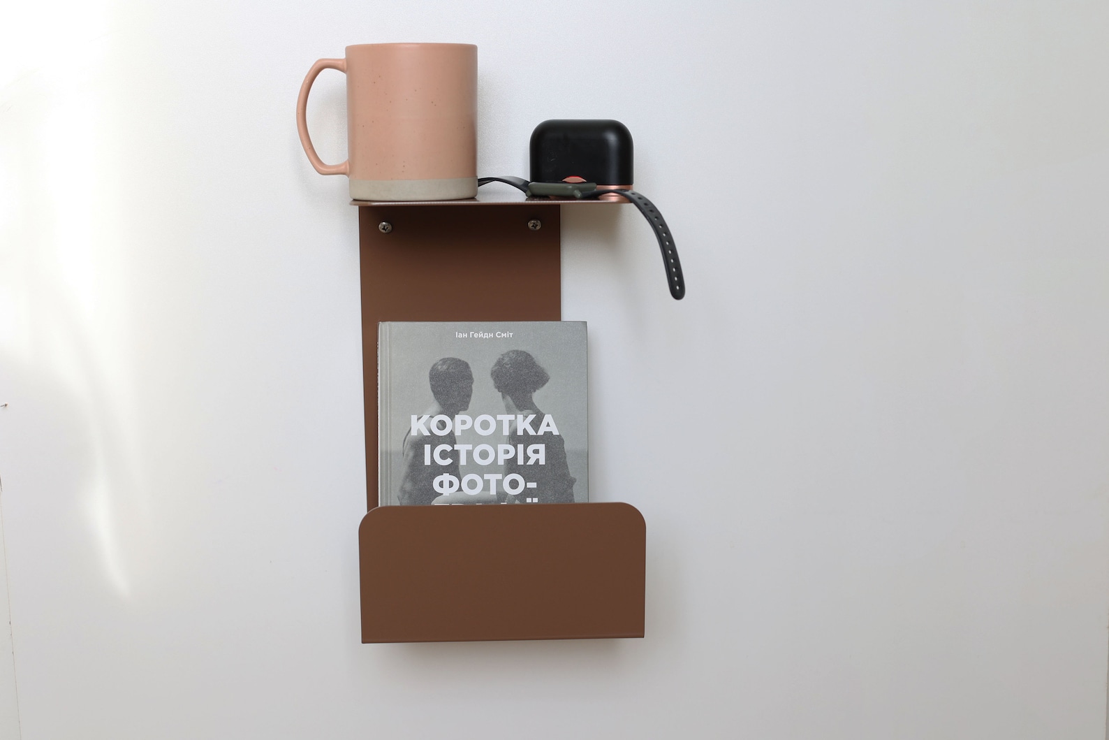 Modern Metal Floating Nightstand, White Wall Mounted Bedside Shelf ...