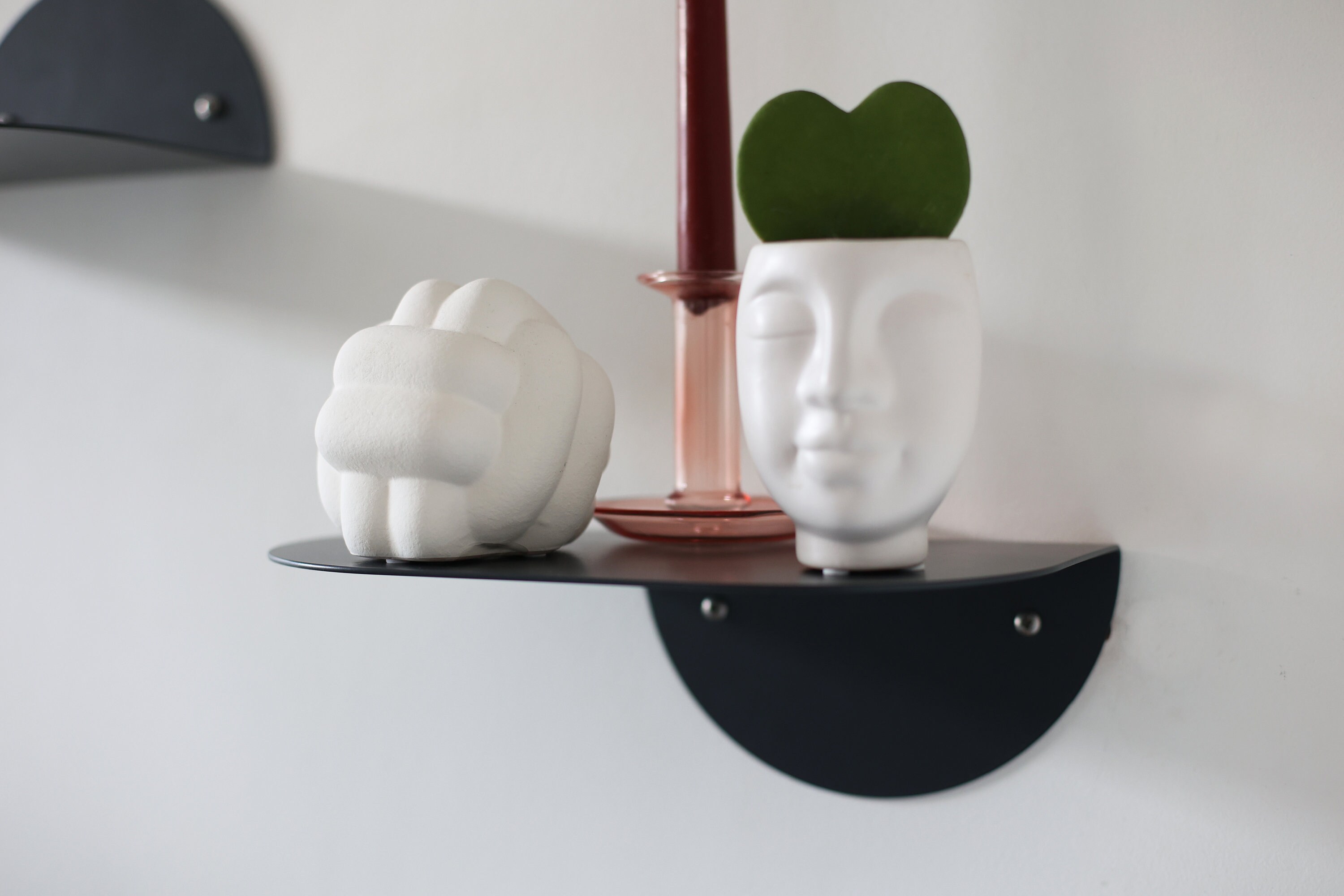 Beige Metal Wall Shelf, Modern Sturdy Floating Bookshelf, Minimalistic ...