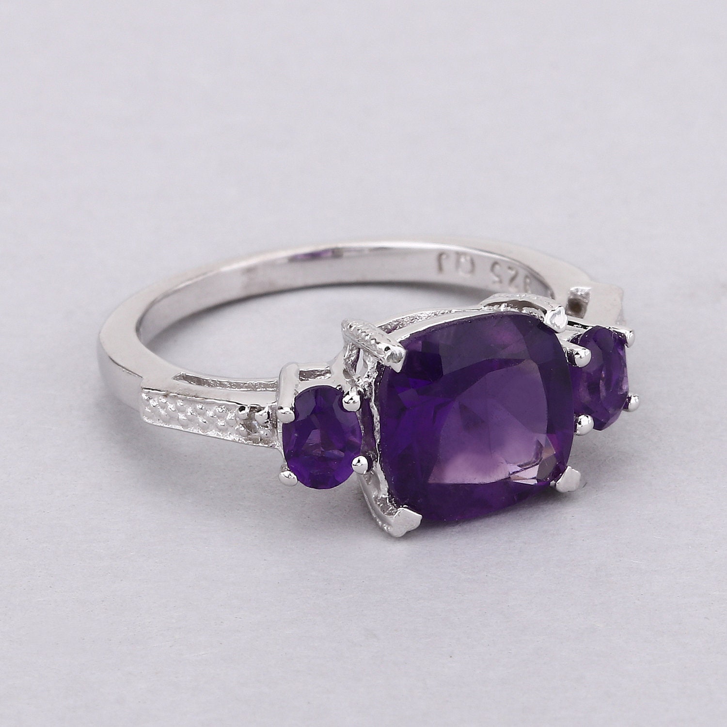 Real Amethyst Ring / 3-Stone Amethyst Silver Ring / Natural | Etsy