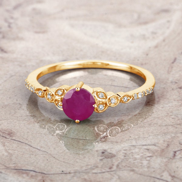 Ruby Gold Ring - Etsy