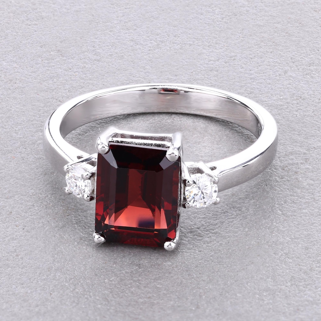 Natural Garnet With Lab Grown Diamond Ring, Garnet 3 Stone Silver Ring ...