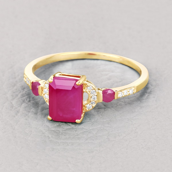 Ruby Gold Ring - Etsy
