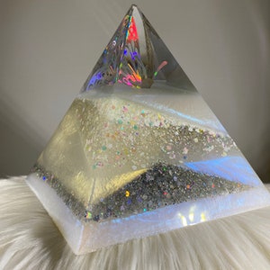 Holographic Butterfly Pyramid - Etsy