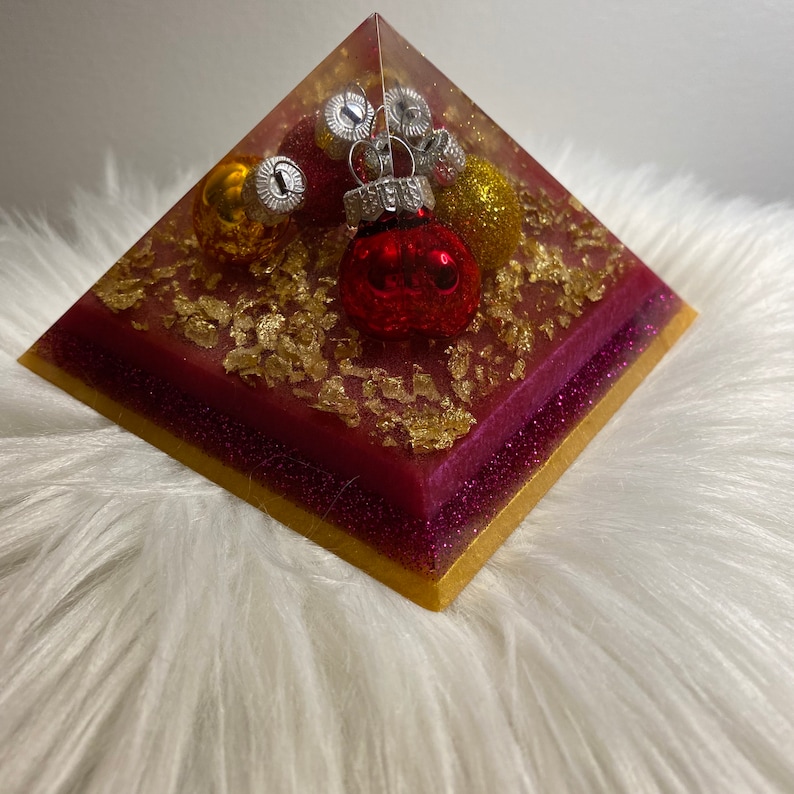 Fuchsia and Gold Ornament Mini Pyramid Resin Pyramid Holiday | Etsy