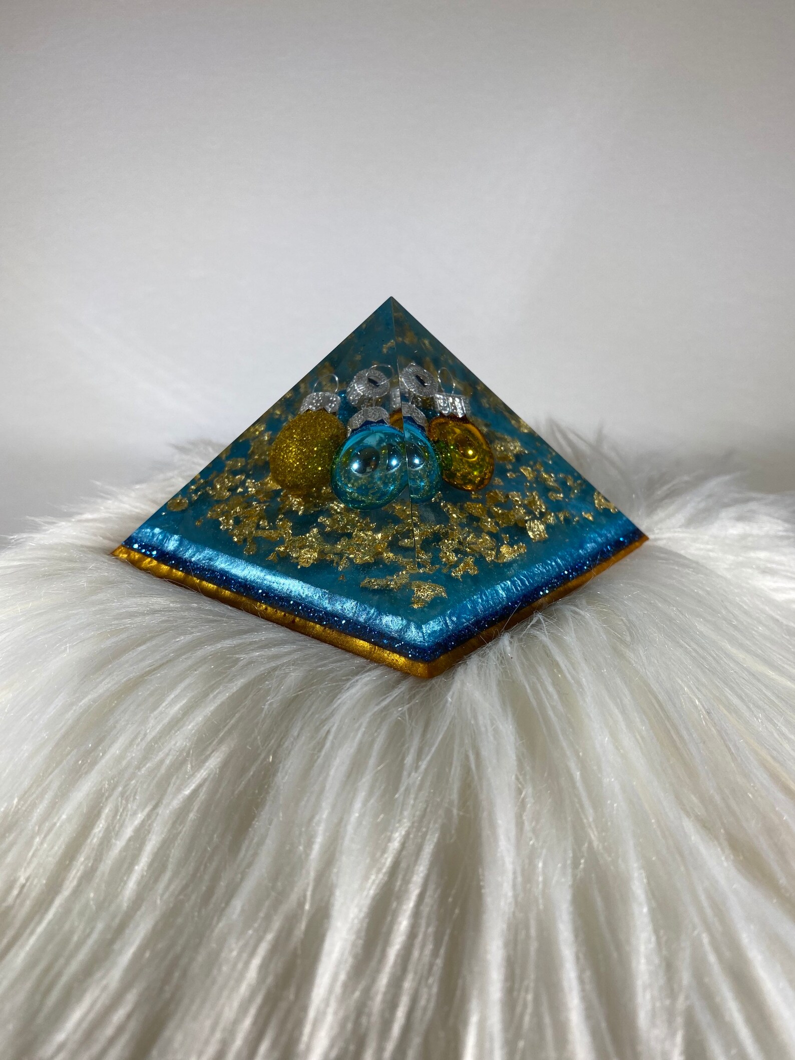 Blue and Gold Ornament Mini Pyramid Home Decor Resin Pyramid - Etsy