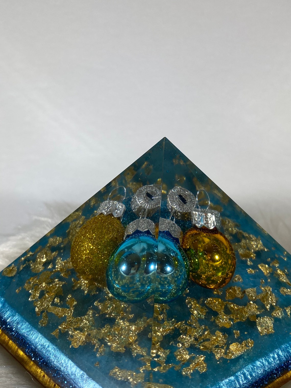 Blue and Gold Ornament Mini Pyramid Home Decor Resin Pyramid - Etsy