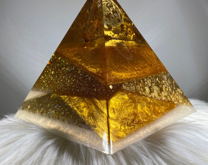 Gold Butterfly Pyramid - Etsy