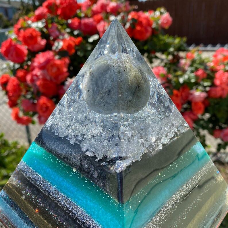 Labradorite Sphere Pyramid, Home Decor, Centerpiece, Crystal Art - Etsy