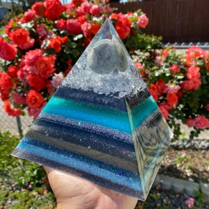 Labradorite Sphere Pyramid, Home Decor, Centerpiece, Crystal Art - Etsy