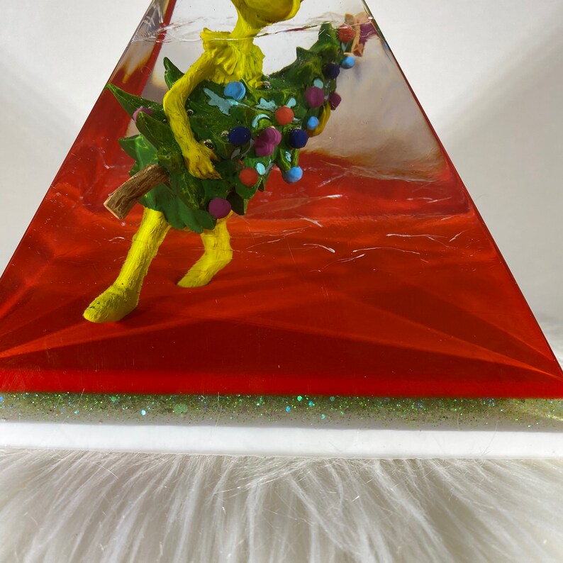 Grinch With Tree Pyramid Resin Pyramid Christmas Decorations | Etsy