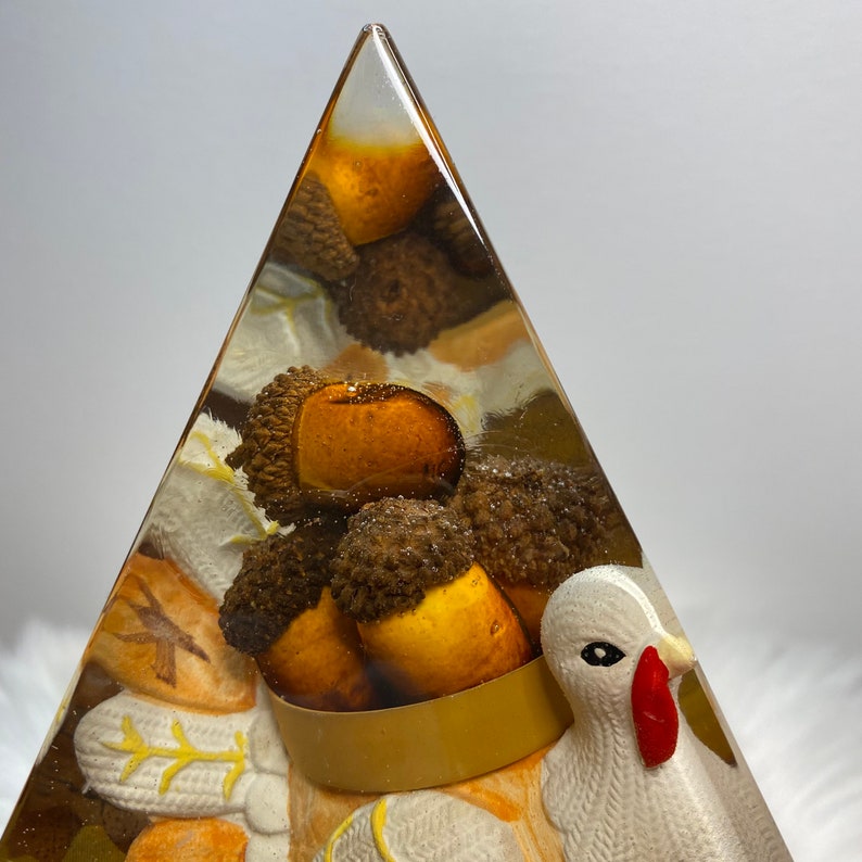 Thanksgiving Turkey Pyramid With Leaves and Acorns, Home Decor ...